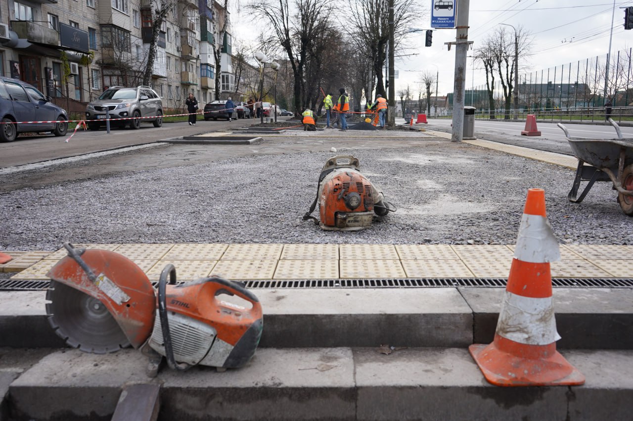 Ремонтують підземний перехід на Київській у Вінниці. Читайте на UKR.NET